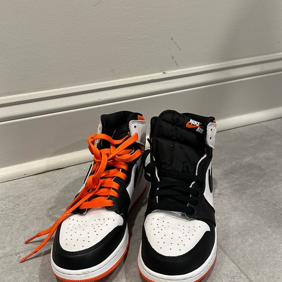 Nike | Shoes | Nike Jordan Retro High | Poshmark